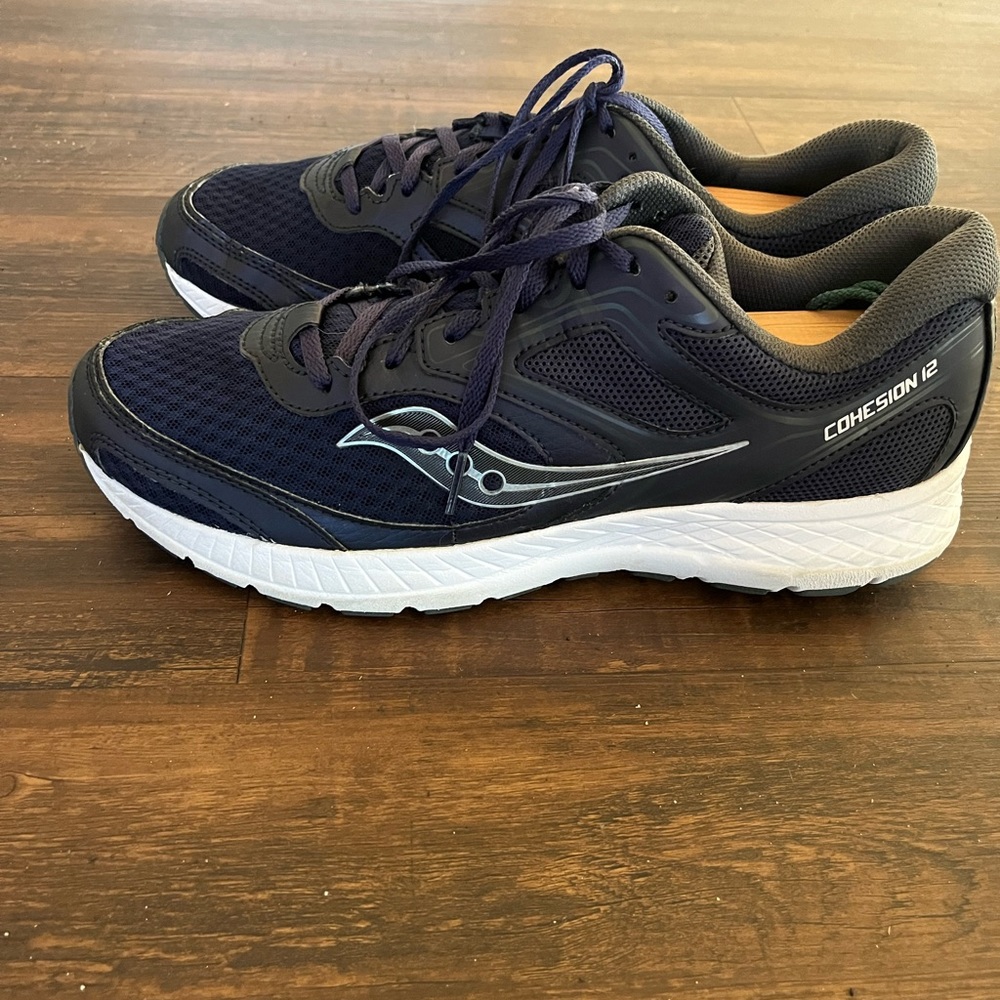 Men's Saucony Versafoam Cohesion 12 Grid Black Runnin… - Gem